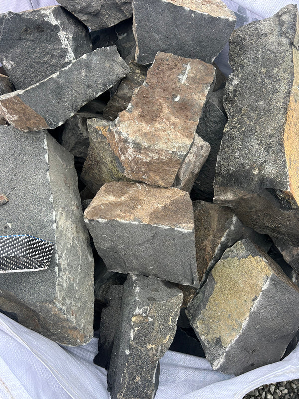 Saint James Gate Black Basalt Building Stone in Bulk Bag / Free Delive ...